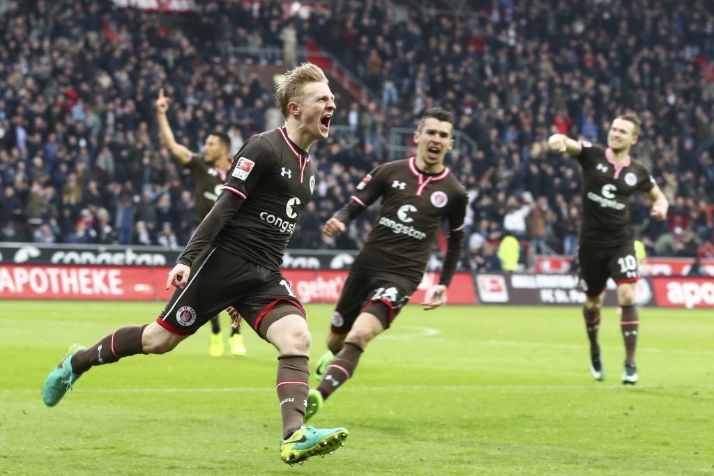 Wahre Liebe liegt auf dem Platz - Speersort 1 - ZEIT ONLINE